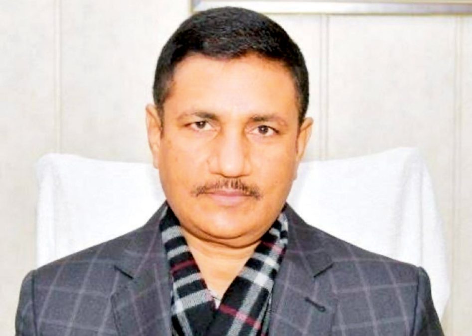 Why IAS Rakesh Kumar Singh was sent Rs 700 by angry BJP leaders | The BuckStopper